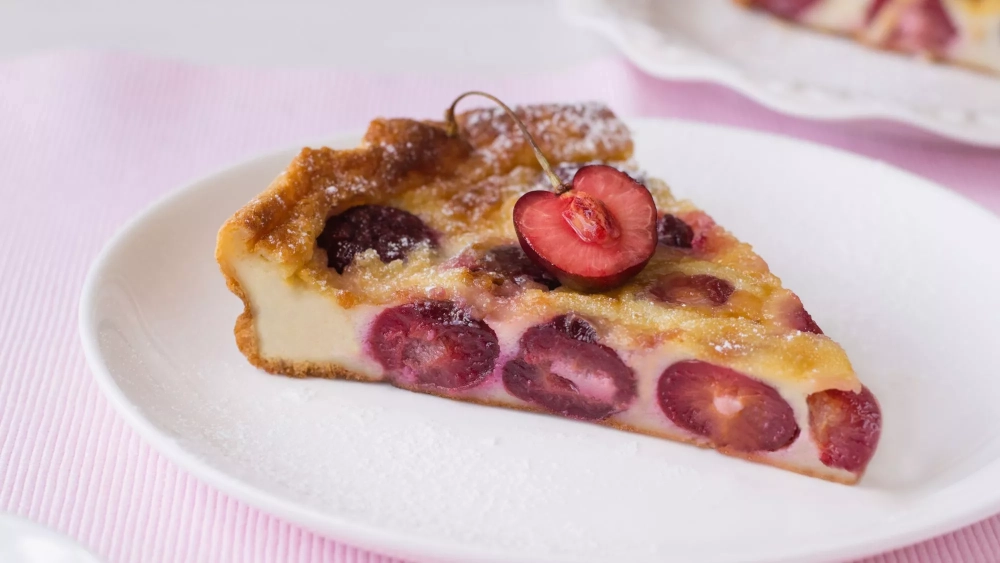 Tarta de cerezas: la receta clásica y francesa de 'clafoutis'